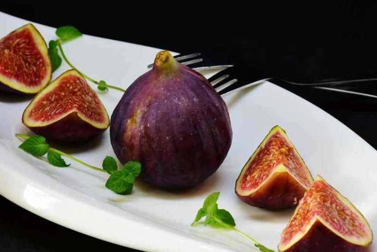 5 Interesting Facts About the Way Figs Taste – Mess Makes Food